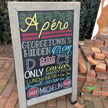 APÉRO - Updated December 2025 - 331 Photos & 136 Reviews - 2622 P St NW ...
