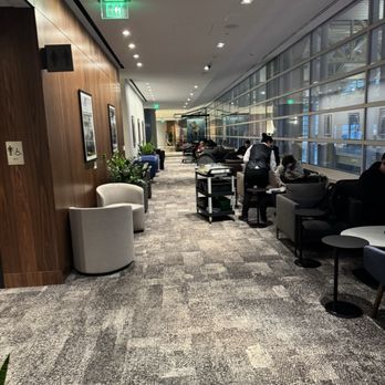 CENTURION LOUNGE DCA - Updated May 2025 - 141 Photos & 41 Reviews ...