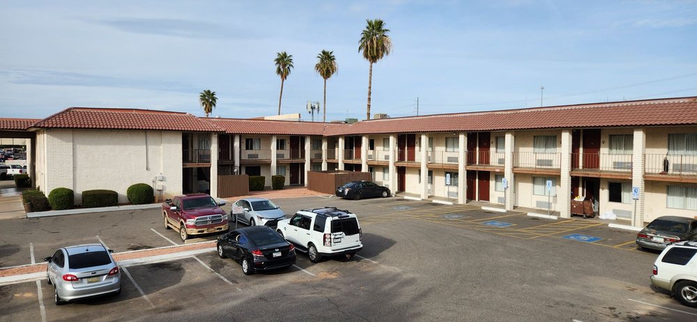 PREMIER INNS - METRO CENTER - Updated October 2025 - 129 Photos & 82 ...