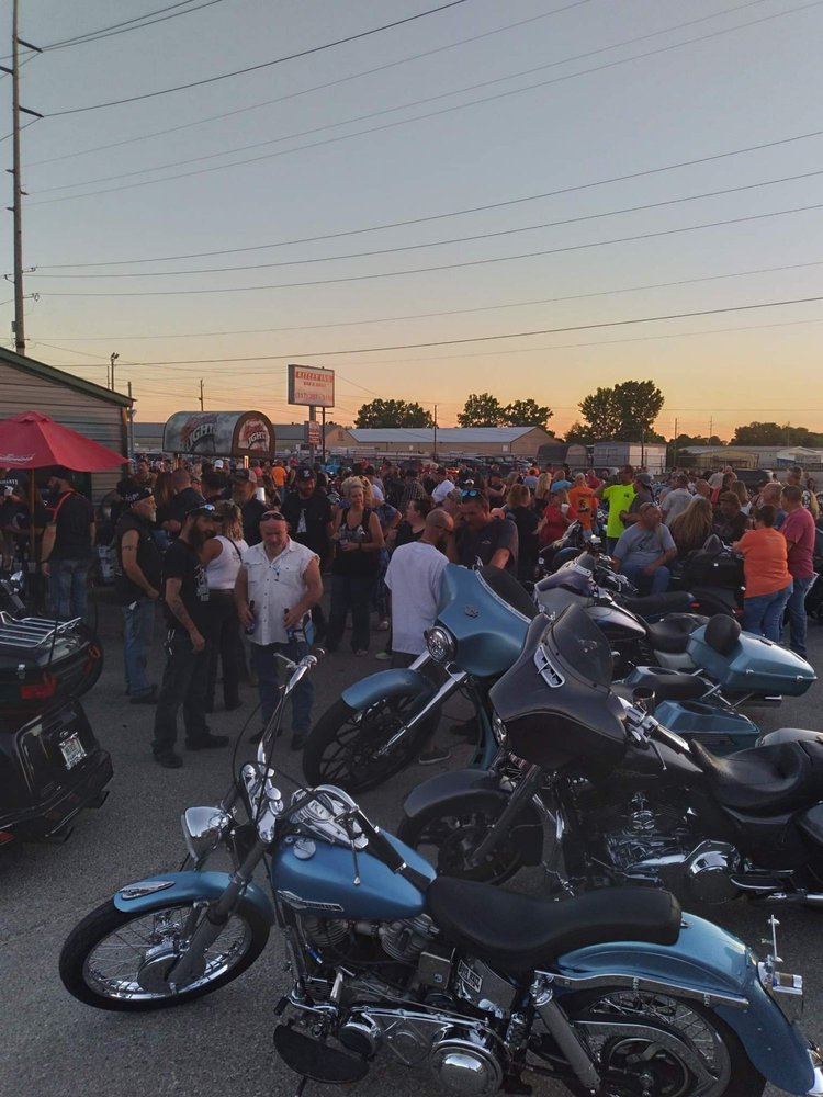 KITLEY INN - 36 Photos - Sports Bars - 825 S Kitley Ave, Indianapolis ...