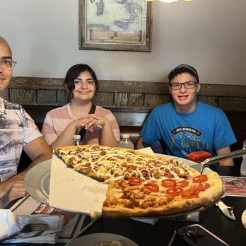 COMET PIZZERIA - Updated October 2025 - 45 Photos & 40 Reviews - 1288 N ...