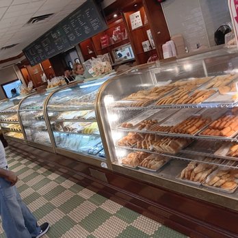 VERSAILLES BAKERY - Updated August 2024 - 978 Photos & 459 Reviews ...