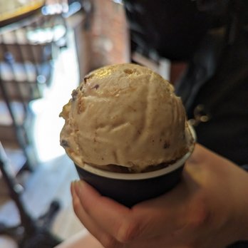 THE BITTERSWEET SHOPPE ON NEWBURY - Updated September 2024 - 184 Photos ...