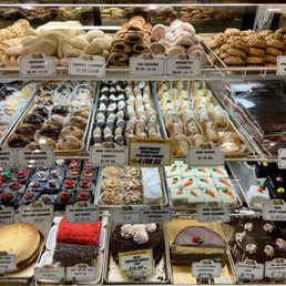 DORIS ITALIAN MARKET & BAKERY - Updated March 2025 - 258 Photos & 180 ...