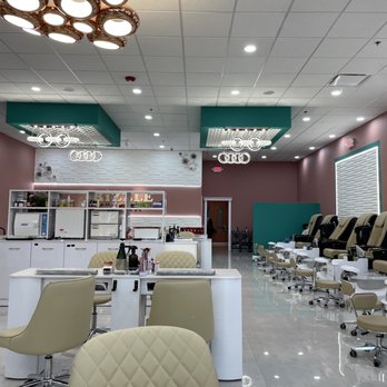DRIZZLE NAILS AND BEAUTY SPA - Updated August 2024 - 64 Photos & 38 ...