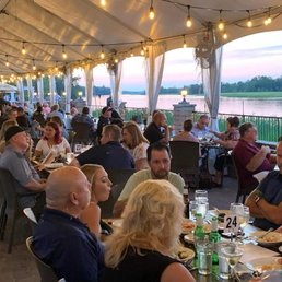 CARLUCCI’S WATERFRONT - Updated September 2025 - 598 Photos & 594 ...