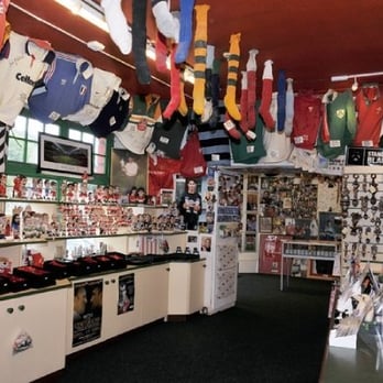 THE GROGG SHOP - Updated July 2025 - 10 Photos - 159-160 Broadway ...