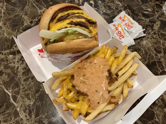 IN-N-OUT BURGER - 287 Photos & 234 Reviews - Burgers - 19901 Rinaldi St ...