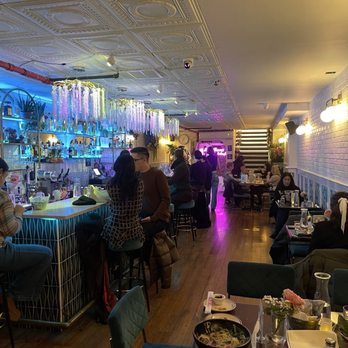 CARLA - Updated August 2025 - 371 Photos & 241 Reviews - 331 W 51st St ...