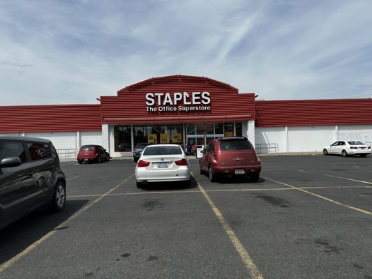 STAPLES - Updated December 2025 - 24 Photos & 23 Reviews - 2624 North ...