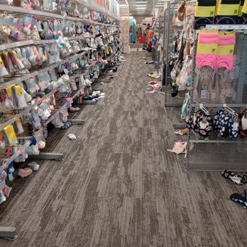 TARGET - Updated October 2025 - 175 Photos & 161 Reviews - 375 18th St ...