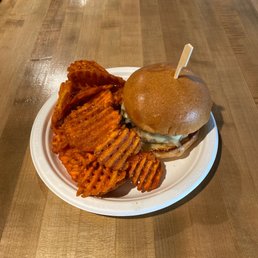 MAPLE LANDING - 535 Photos & 483 Reviews - 5855 Maple Ave, Dallas ...