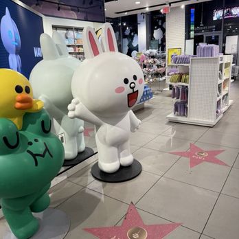 LINE FRIENDS STORE - HOLLYWOOD - Updated October 2025 - 1656 Photos ...