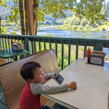 TYEE LANDING - Updated December 2025 - 34 Photos & 41 Reviews - 11424 ...