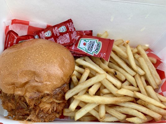 THE CLUBHOUSE - Updated September 2024 - 218 Photos & 192 Reviews - 134 ...