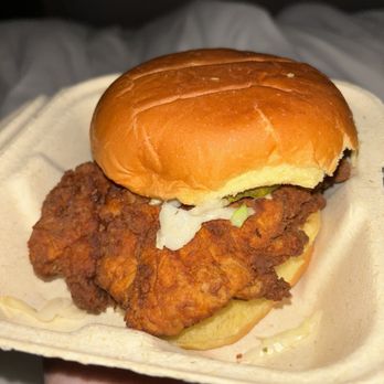 BROADWAY HOT & HONEY CHICKEN - Updated March 2025 - 45 Photos & 44 ...