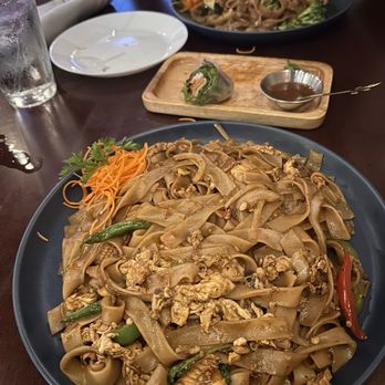 SIAM THAI RESTAURANT - Updated December 2025 - 489 Photos & 334 Reviews ...