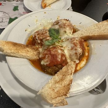 MILANO ITALIAN GRILLE - Updated August 2025 - 199 Photos & 240 Reviews ...