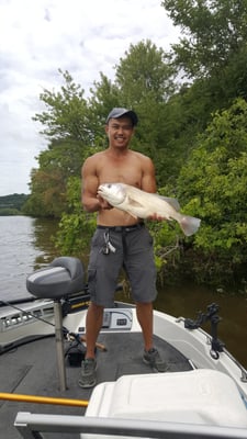 DUBUQUE FISHING GUIDE SERVICE - Updated December 2025 - 12 Photos ...