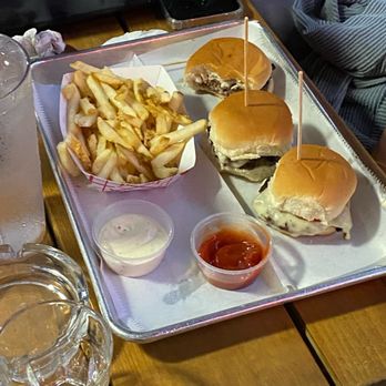 SLIDER INN - MIDTOWN - Updated December 2025 - 375 Photos & 400 Reviews ...