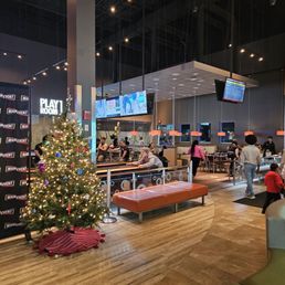 MAIN EVENT HOFFMAN ESTATES - Updated December 2024 - 145 Photos & 240 ...