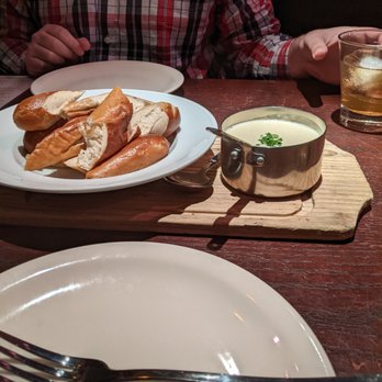 MARLOW’S TAVERN - Updated July 2024 - 322 Photos & 325 Reviews - 2200 ...