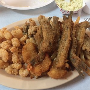 CATAWBA FISH CAMP - 18 Photos & 32 Reviews - Seafood - 6131 Lancaster ...