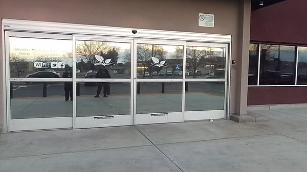 BETTY RODRIGUEZ REGIONAL LIBRARY - Updated December 2025 - 19 Photos ...