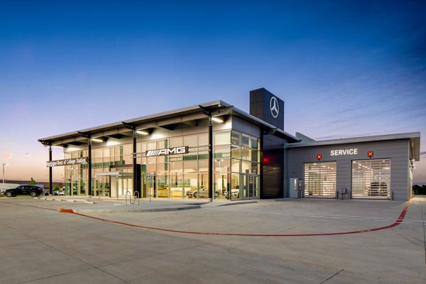 GOREE - Updated October 2025 - 29 Photos - 5151 San Felipe St, Houston ...