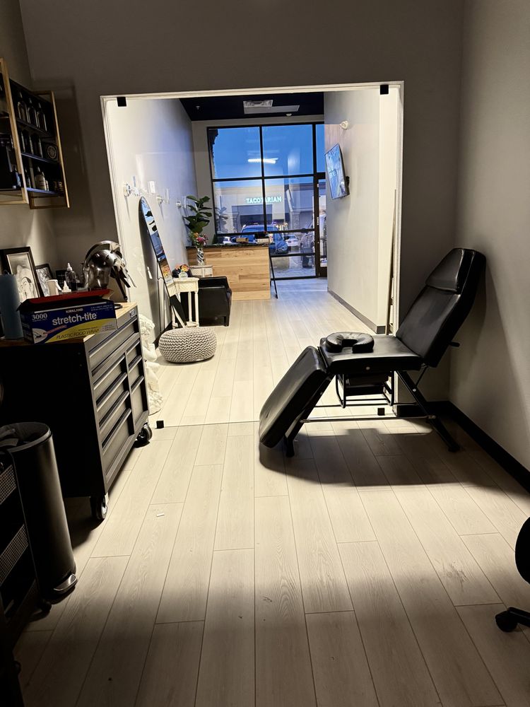 LEGENDARY TATTOOS - Updated August 2025 - 20 Photos - 6125 S Fort ...