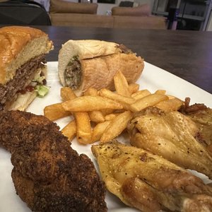 HUNCHO’S FRIED CHICKEN & BURGERS - 38 Photos & 48 Reviews - 2562 S ...