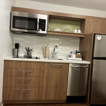 ELEMENT PHILADELPHIA DOWNTOWN - Updated November 2024 - 197 Photos & 64 ...