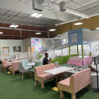 UNWIND INDOOR PLAYGROUND - Updated December 2025 - 42 Photos & 17 ...