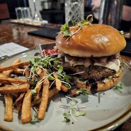 FINCH & FIFTH - Updated December 2025 - 489 Photos & 417 Reviews - 379 ...