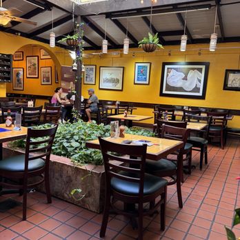 EL PATIO DE SAM - Updated March 2025 - 184 Photos & 199 Reviews - Calle ...