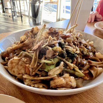 BOON CHOO THAI EXPRESS - Updated June 2024 - 41 Photos & 124 Reviews ...