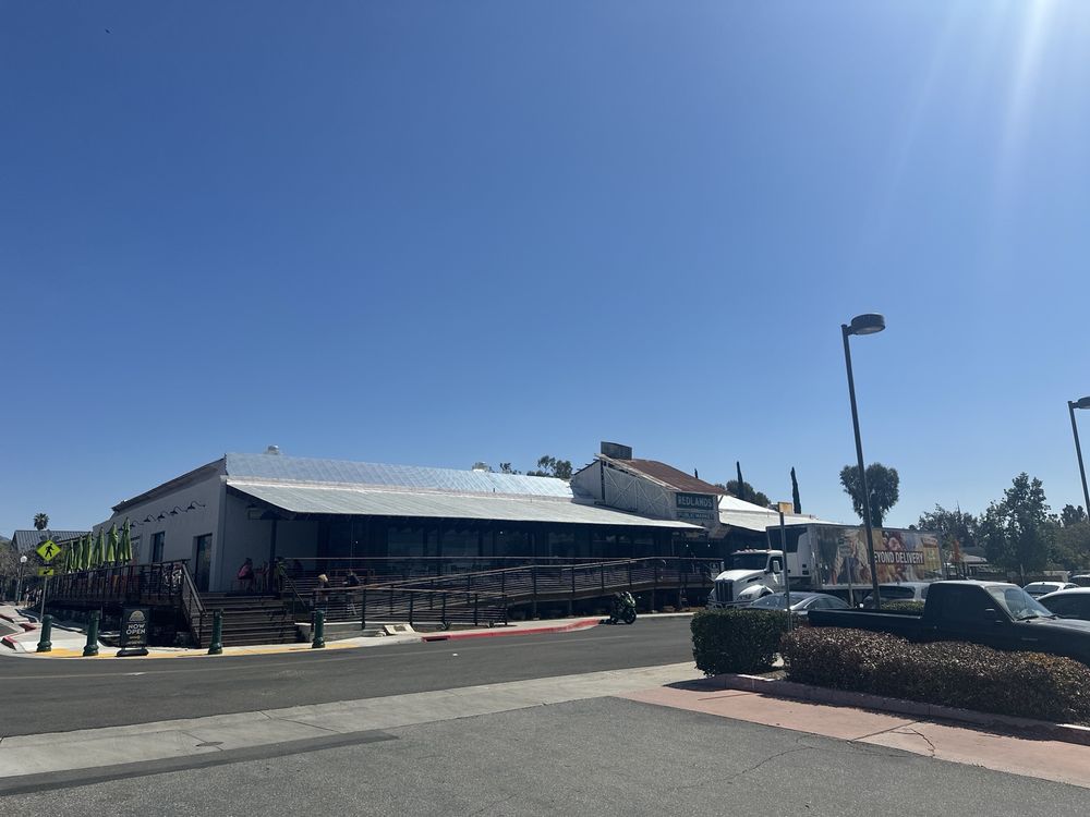 Another food hall in the IE - Yelp