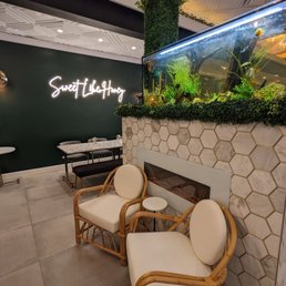 THE HONEY HOLE - Updated October 2025 - 761 Photos & 646 Reviews - 2327 ...