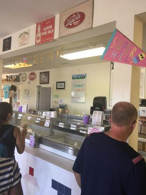 MAPLE VIEW FARM MILK COMPANY - Updated July 2024 - 13 Photos & 16 ...