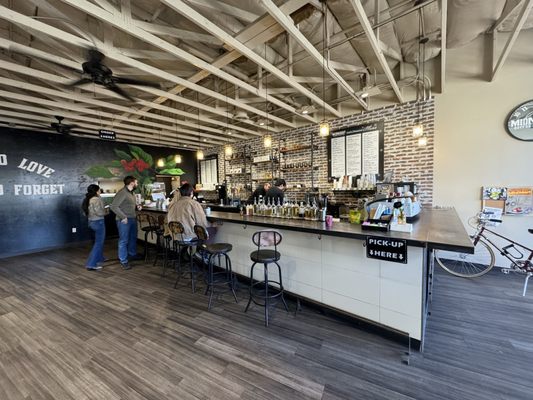 MIDNIGHT COFFEE ROASTING - Updated October 2025 - 130 Photos & 78 ...