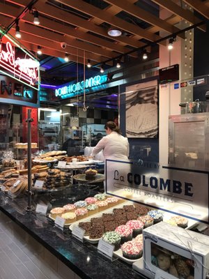 TERMINI BROS BAKERY - 452 Photos & 291 Reviews - 12th St & Filbert St ...