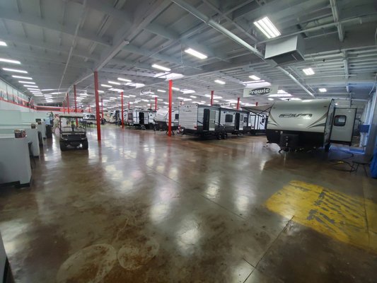 GIANT RV - Updated December 2025 - 200 Photos & 349 Reviews - 11111 ...