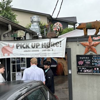 HEIRLOOM MARKET BBQ - Updated August 2024 - 1442 Photos & 1962 Reviews ...