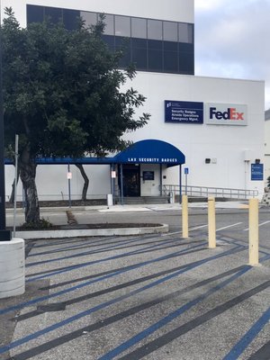 LAWA SECURITY BADGE OFFICE - Updated November 2024 - 21 Reviews - 6100 ...