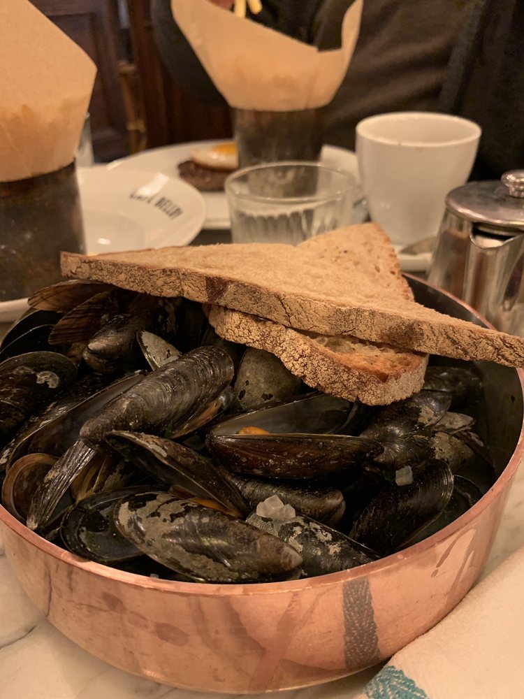 CAFÉ BELLOY - 38 Photos & 20 Reviews - Cafes - 37 avenue Kléber, Paris ...