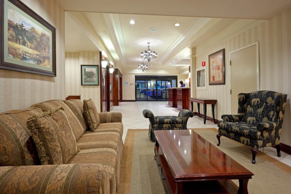 HOLIDAY INN EXPRESS & SUITES REGINA - Updated July 2025 - 11 Photos ...