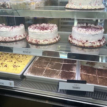 BAKE IT UP BAKERY & CAFE - Updated August 2024 - 66 Photos & 28 Reviews ...