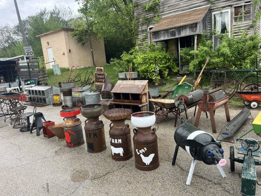 WHITE CLOUD KANSAS FLEA MARKET - Updated October 2025 - 208 Main St ...