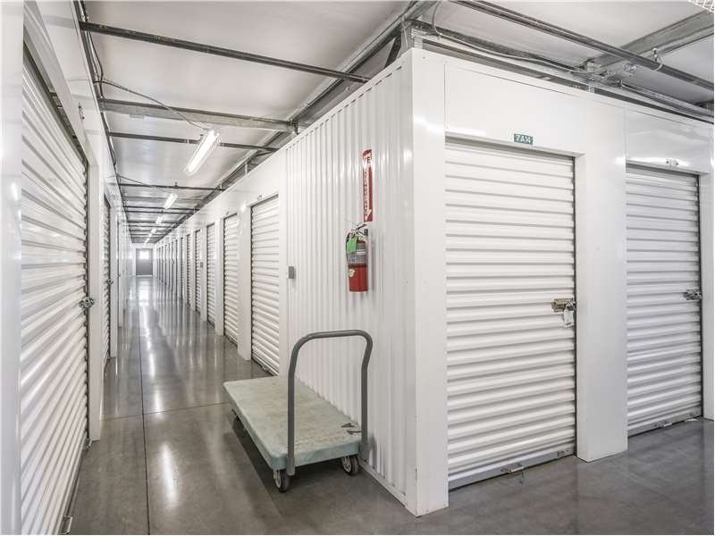 EXTRA SPACE STORAGE - Updated November 2024 - 27 Photos & 22 Reviews ...