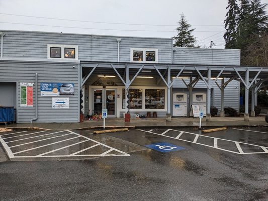 MERCER ISLAND THRIFT SHOP - Updated May 2026 - 79 Photos & 83 Reviews ...